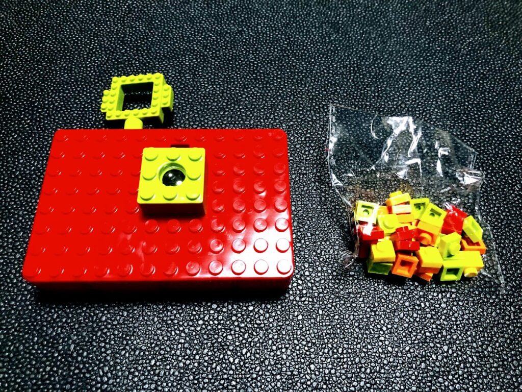 DAISO（ダイソー）でブロック投影機を買ってみた。 | 100均のメモ